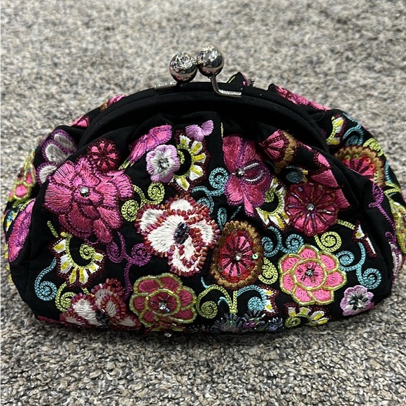 Vera Bradley | Bags | Vera Bradley 25th Anniversary Kisslock Crystal ...